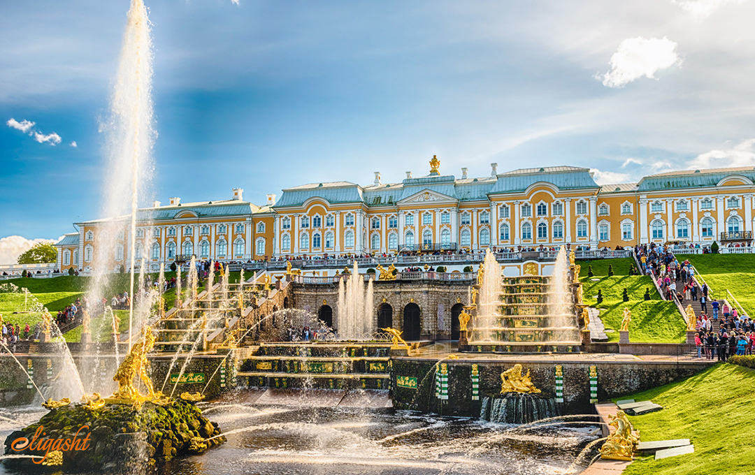 Peterhof Palace in St Petersburg | A guide to the Versailles of Russia