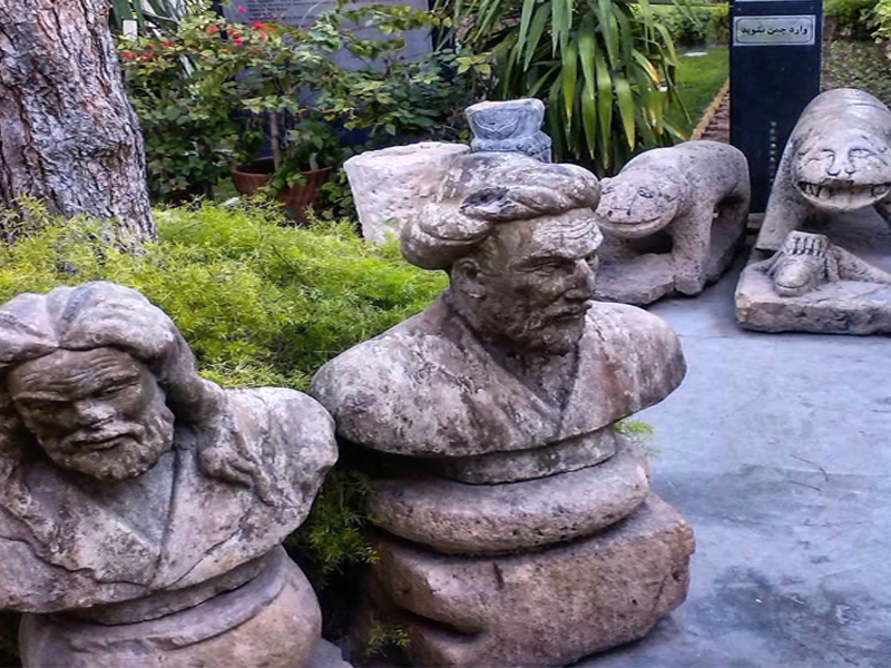 the Haft Tanan Museum Garden